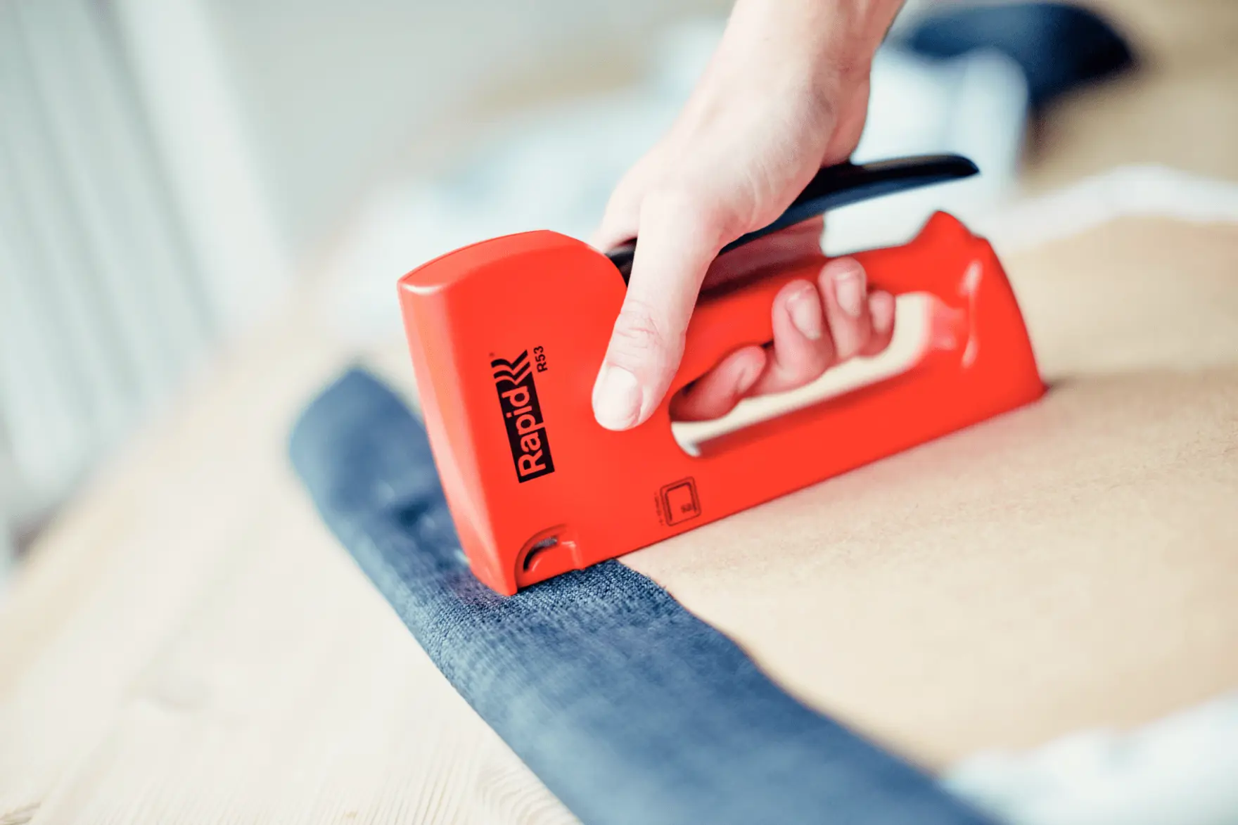Rapid R53E Staple Gun | RAPID-REDESIGN