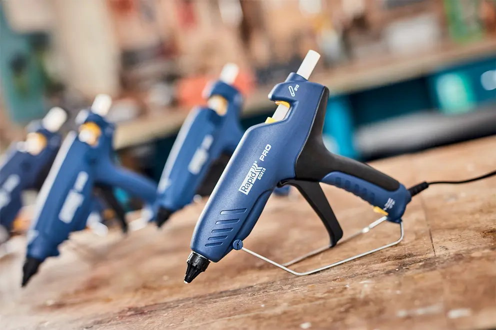 Choose the Right Glue Gun: Expert Tips for Arts, Repairs, and Large ...