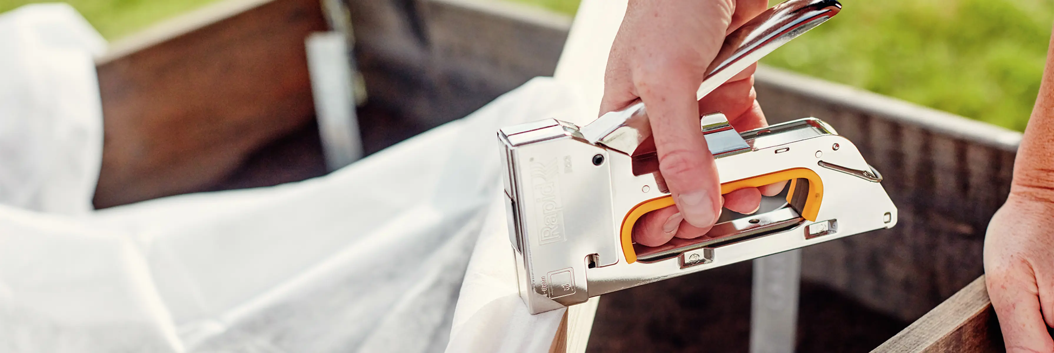 Tackern - Hand-, Elektro, Druckluft-, Hammertacker