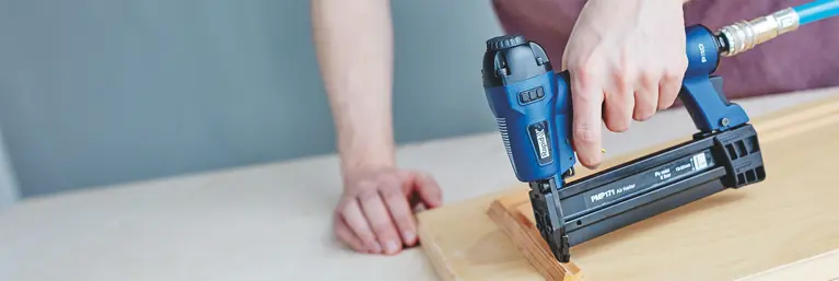 Pneumatic Staple Guns for DIY and Professional Use