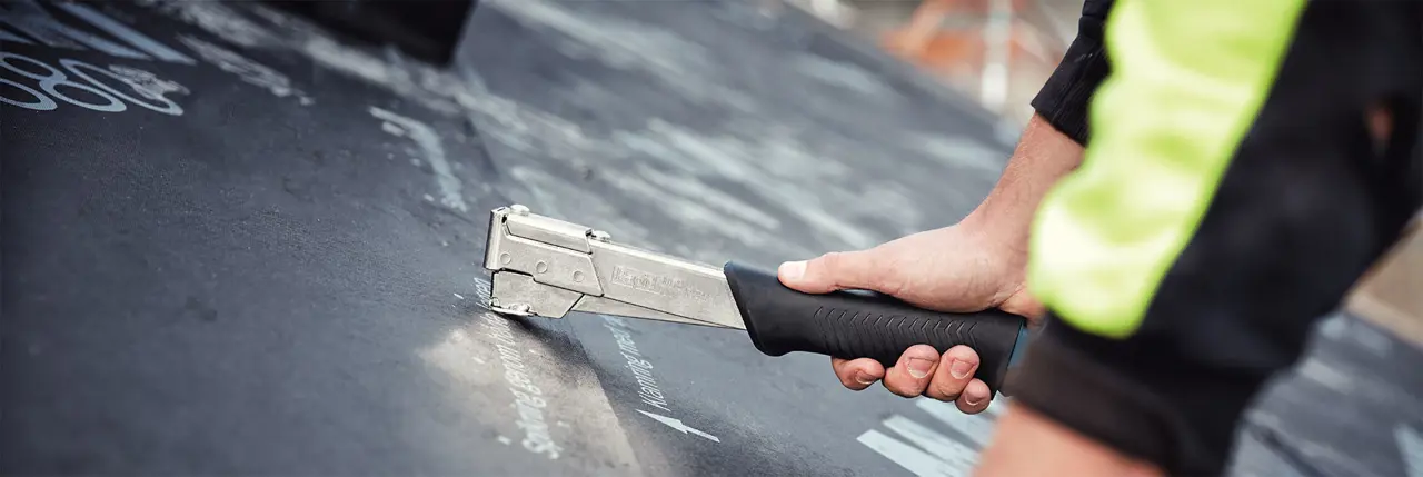 Durable Hammer Tackers for Fast and Efficient Projects